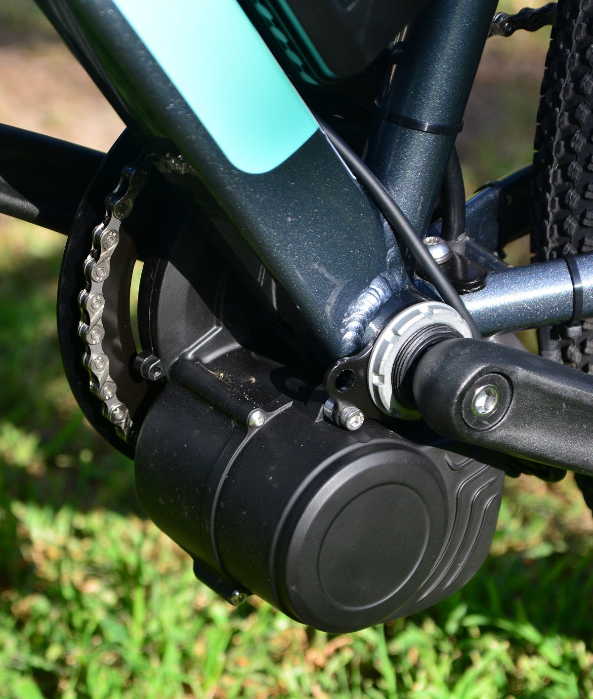 How Mid Drive Motors Work – Rev Bikes